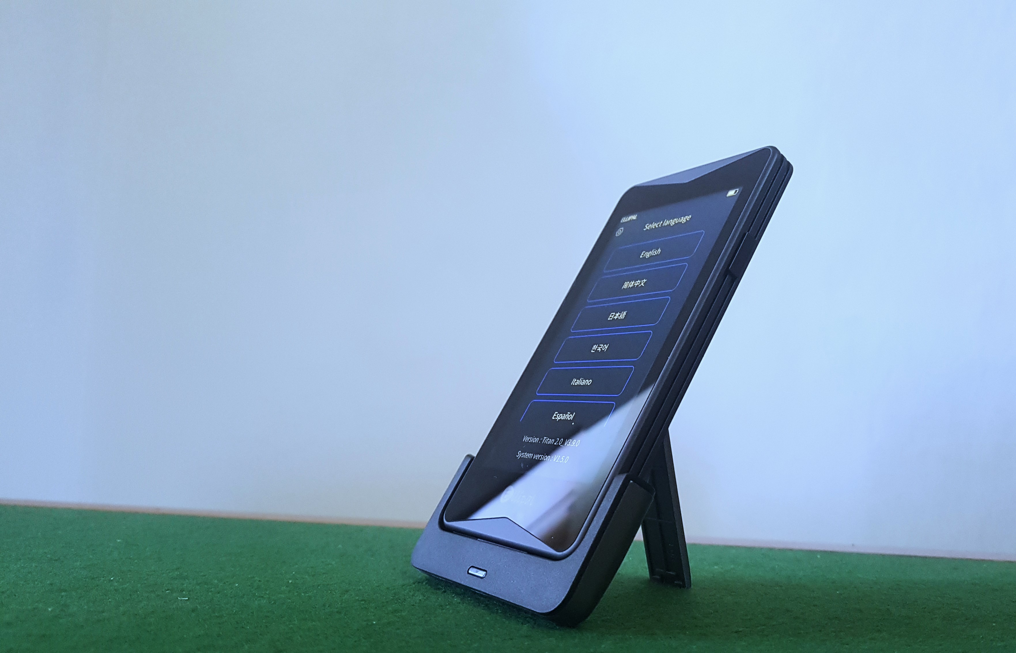 Crypto Cold Wallet (2025) Ellipal Titan 2.0 Review – Crypto-Corner